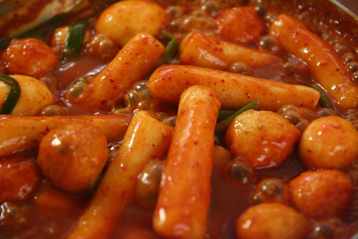 Midnight Kitchen : How to cook Topokki Korean Rice Cake at hom ...