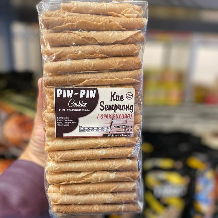 Opak gulung Kue Semprong Indonesian Egg Roll 200g – TOKOPOINT.COM